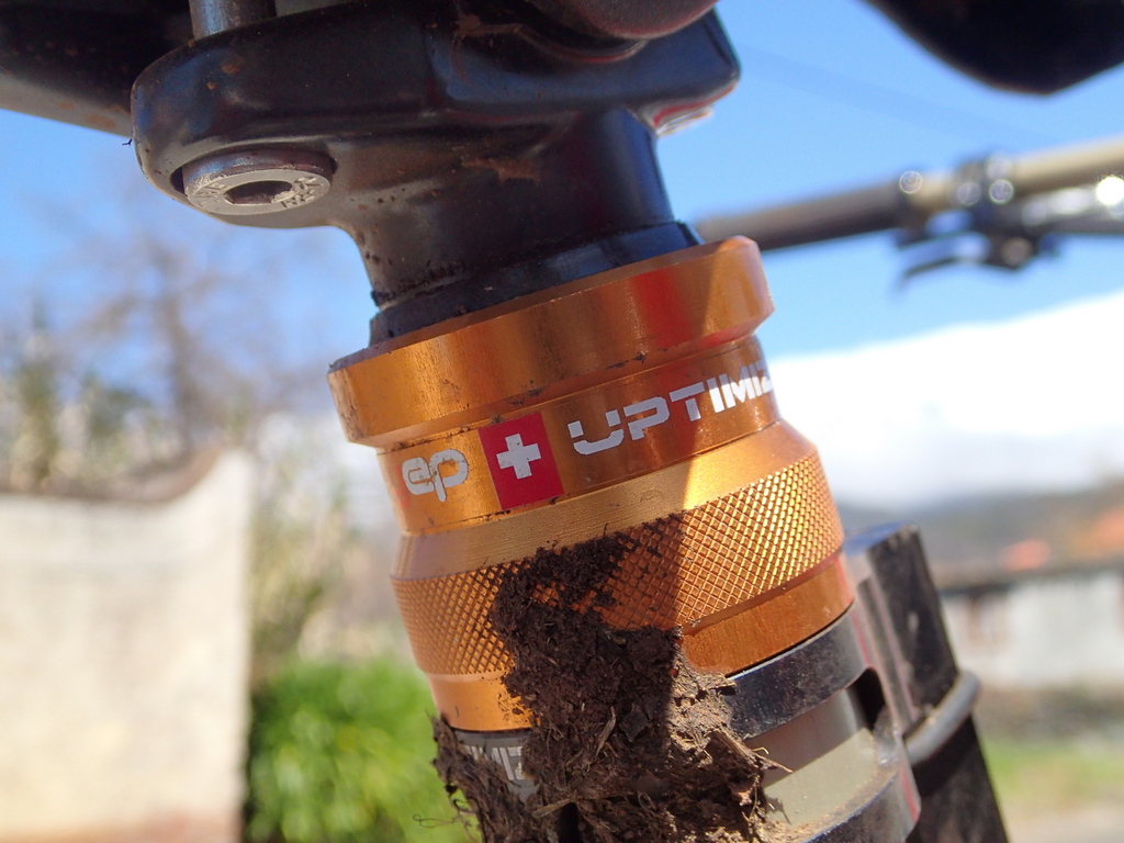 OLYMPUS DIGITAL CAMERA – flow zone